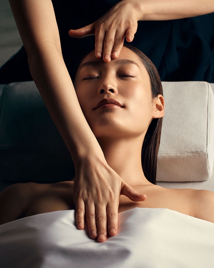Spa de La Mer | Luxury Facials & Treatments | Services | La Mer